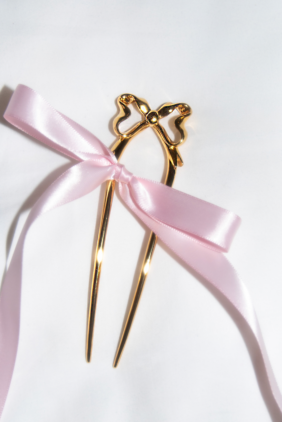 Bow DP Pin – Deborah Pagani