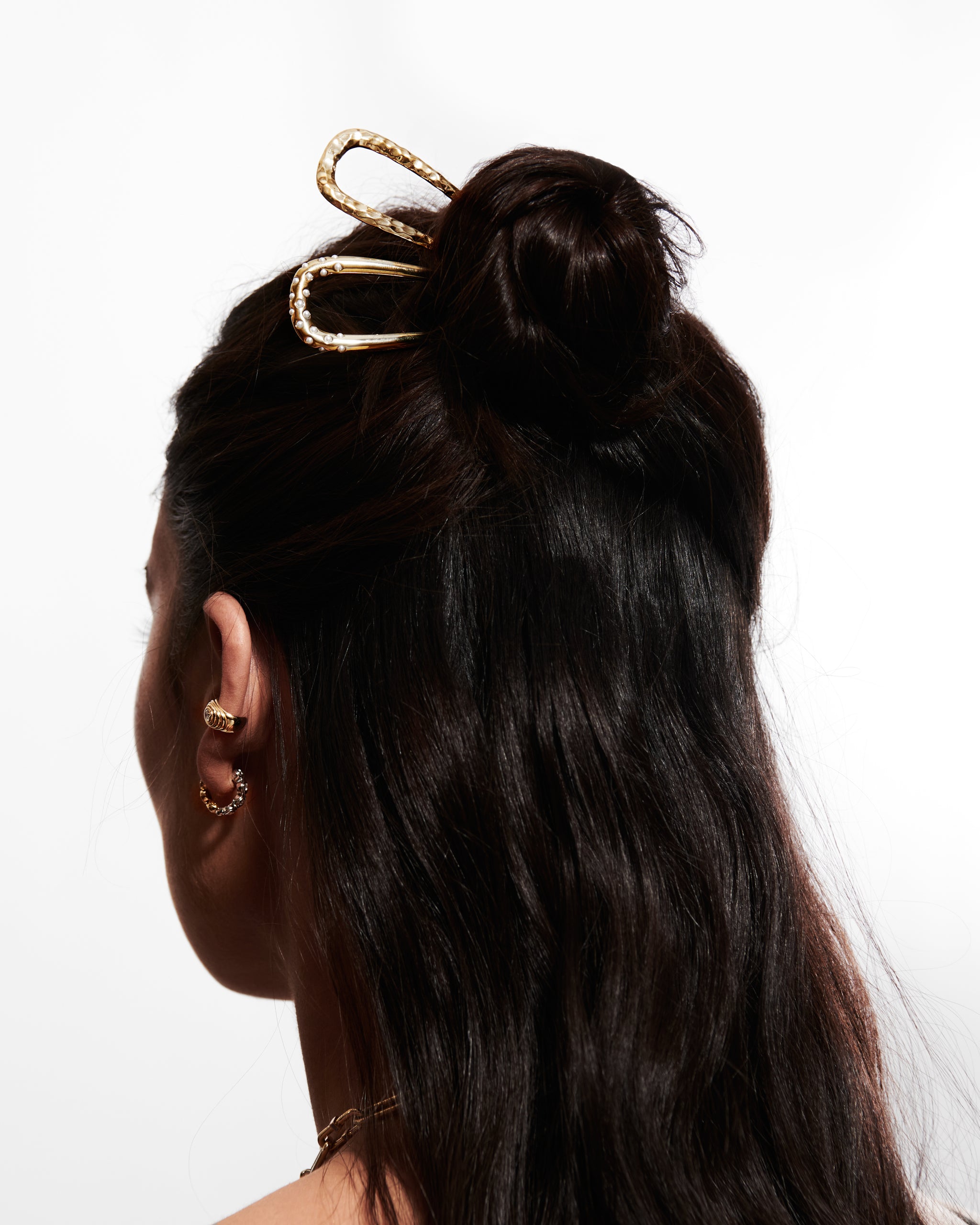 Pearl DP Pin – Deborah Pagani