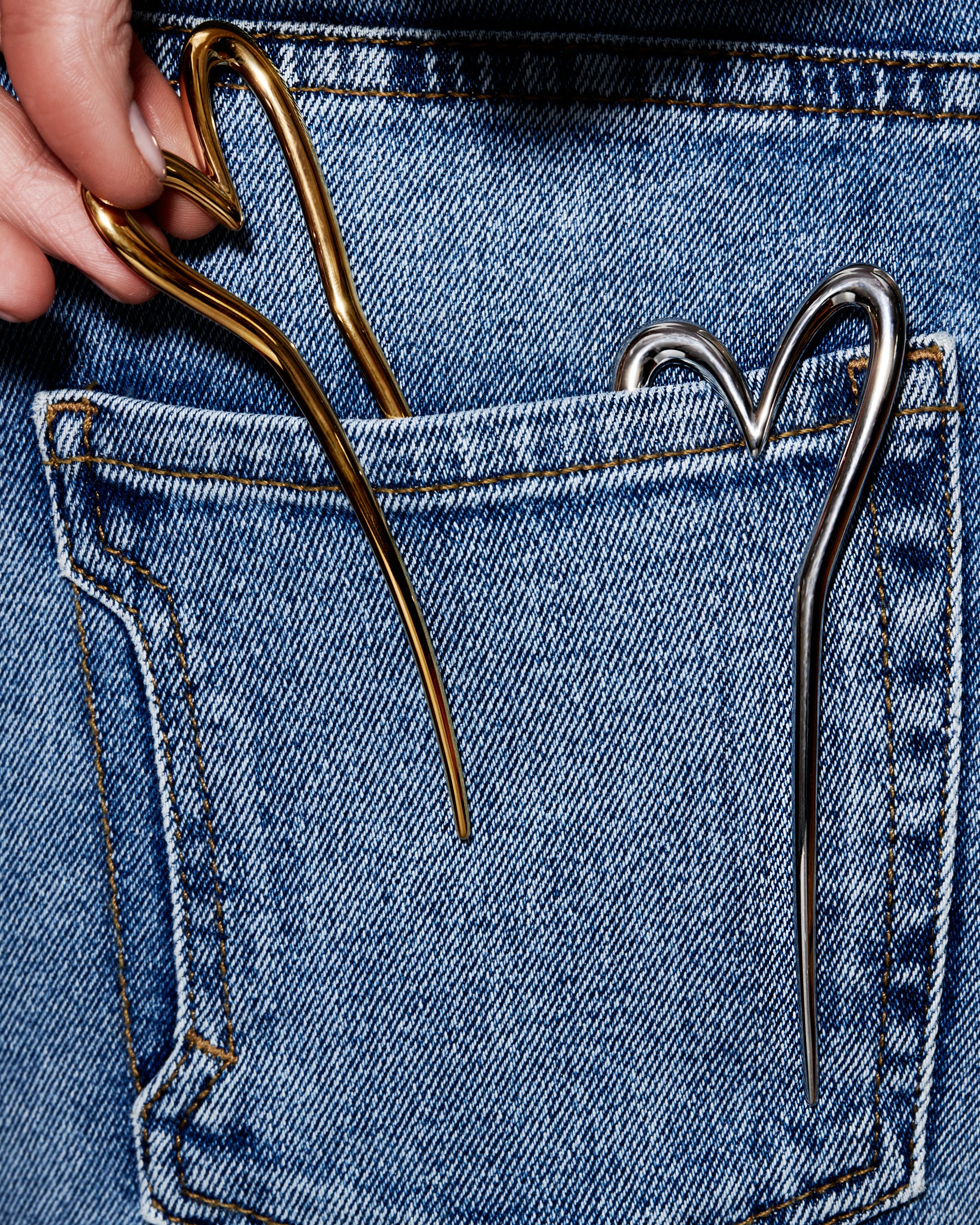 Heart Pin – Deborah Pagani