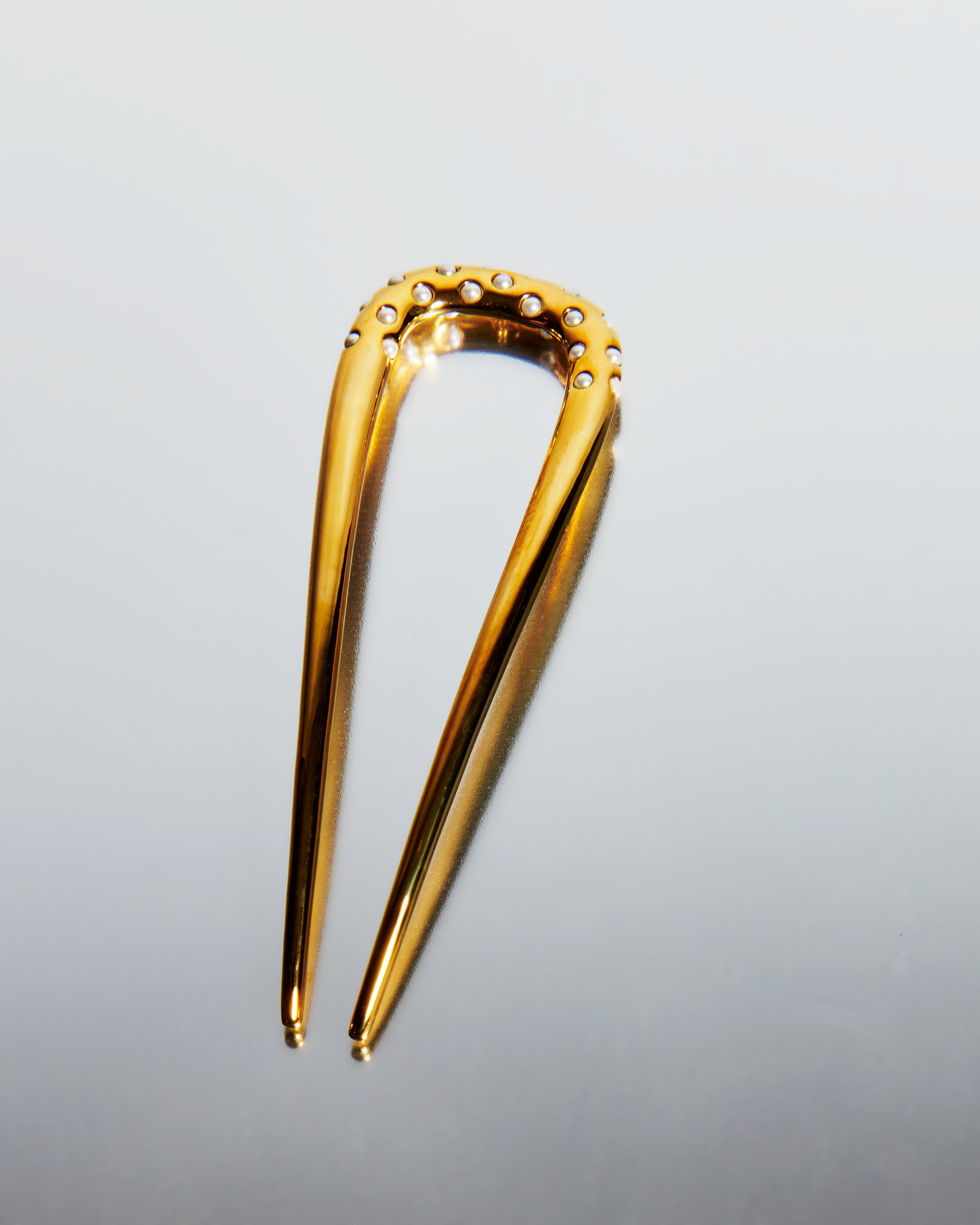 Pearl DP Pin – Deborah Pagani